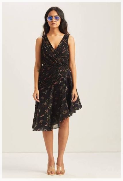 Wearing an Asymmetrical Dress with Style - Alesayi Fashion
