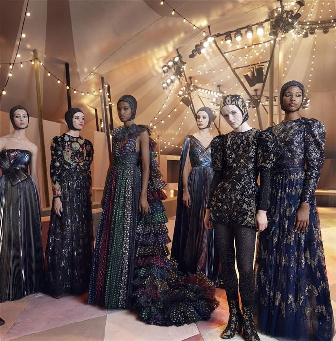 Trend-Setting Looks in Dubai - Alesayi Fashion